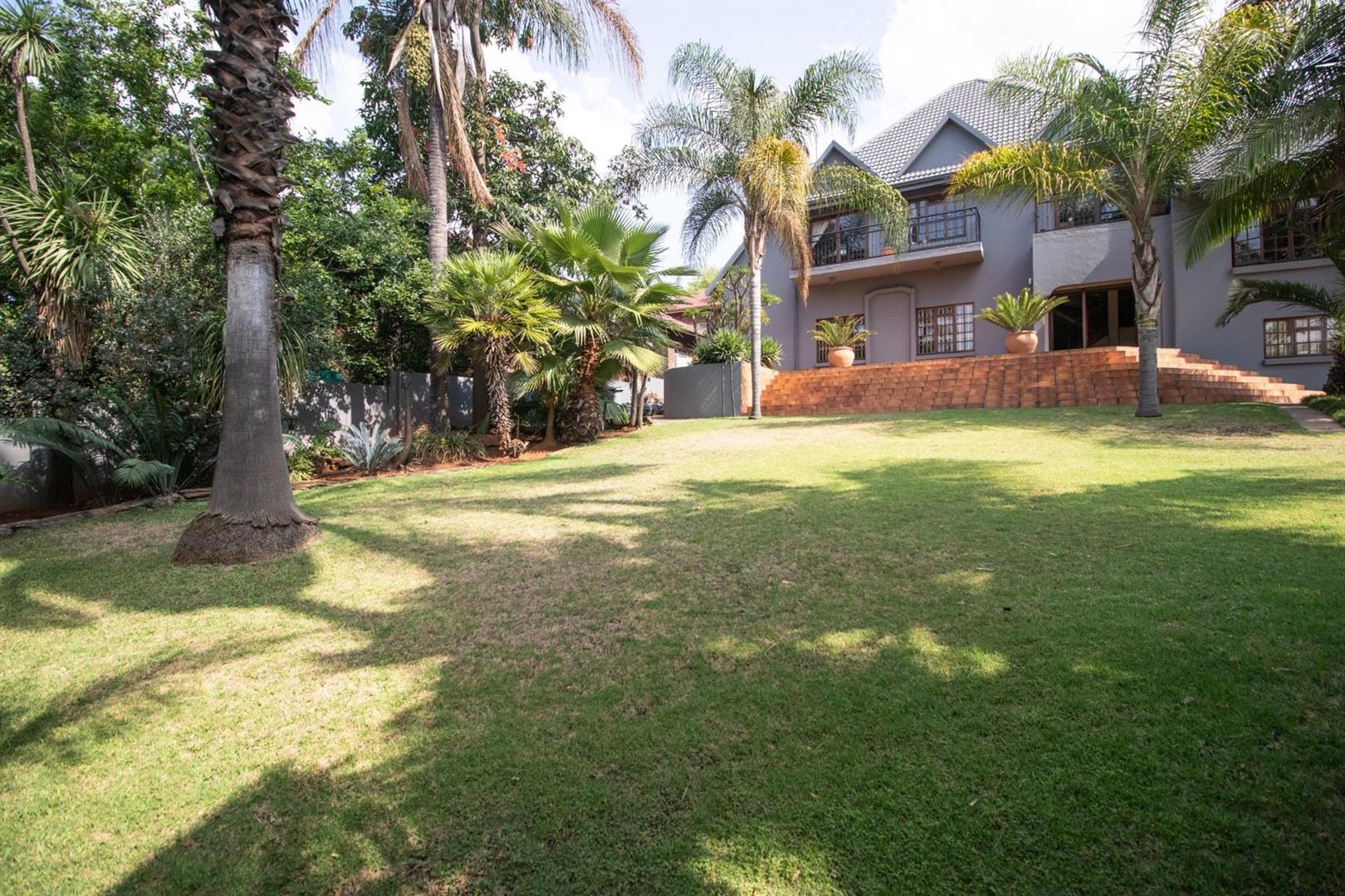 Commercial property for sale in Moreleta Park - P24-116083544
