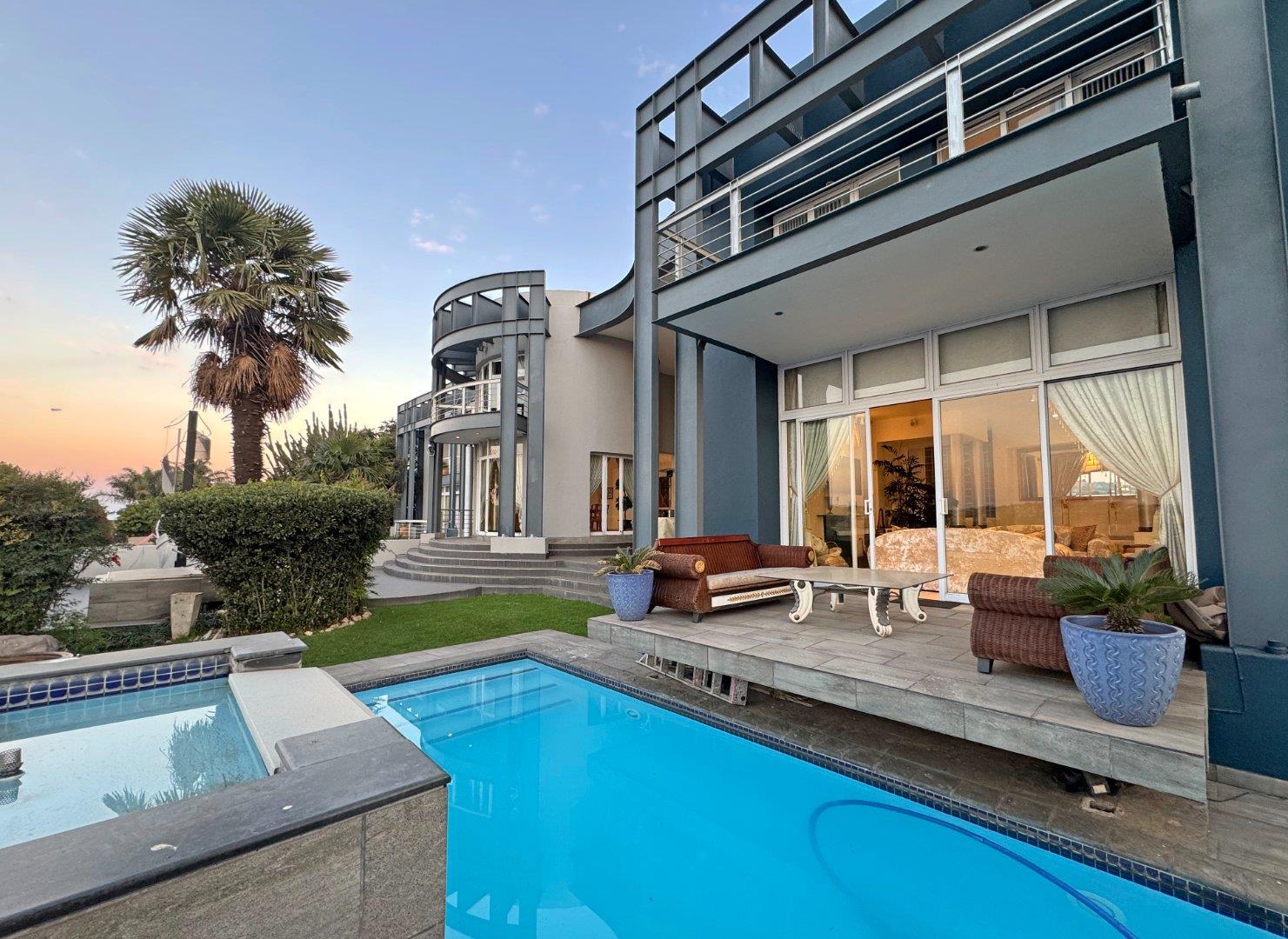 5 Bedroom House for sale in Glenvista - P24-116085151