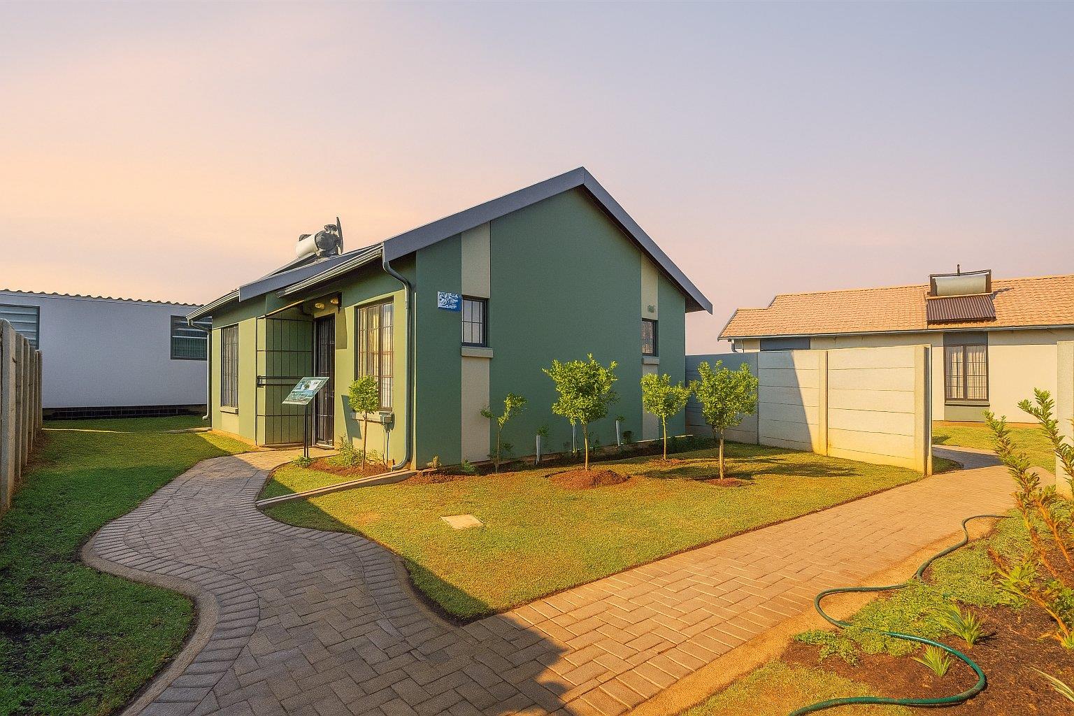 Meredale Property : Houses for sale in Meredale : Property24.com