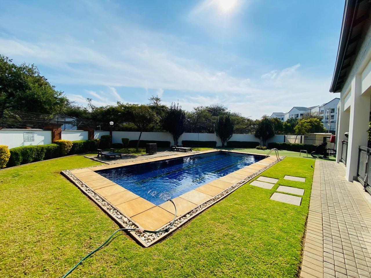 2 Bedroom Apartment / flat for sale in Greenstone Hill - 145 Ss ...