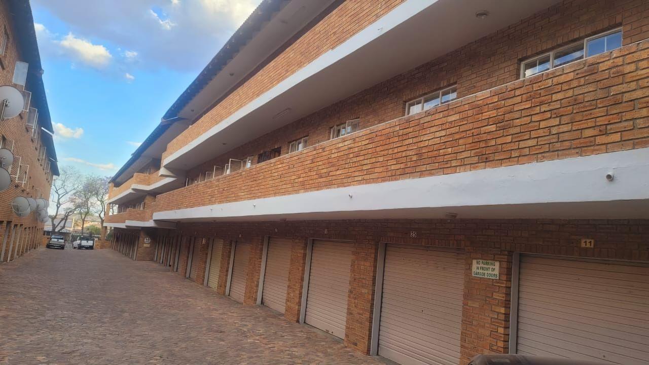 3 Bedroom Apartment / flat for sale in Rustenburg Central - P24-116102629