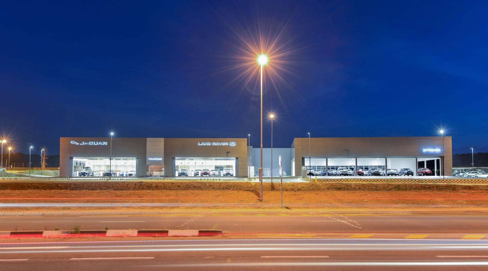 Commercial property for sale in Bendor - P24-115714543