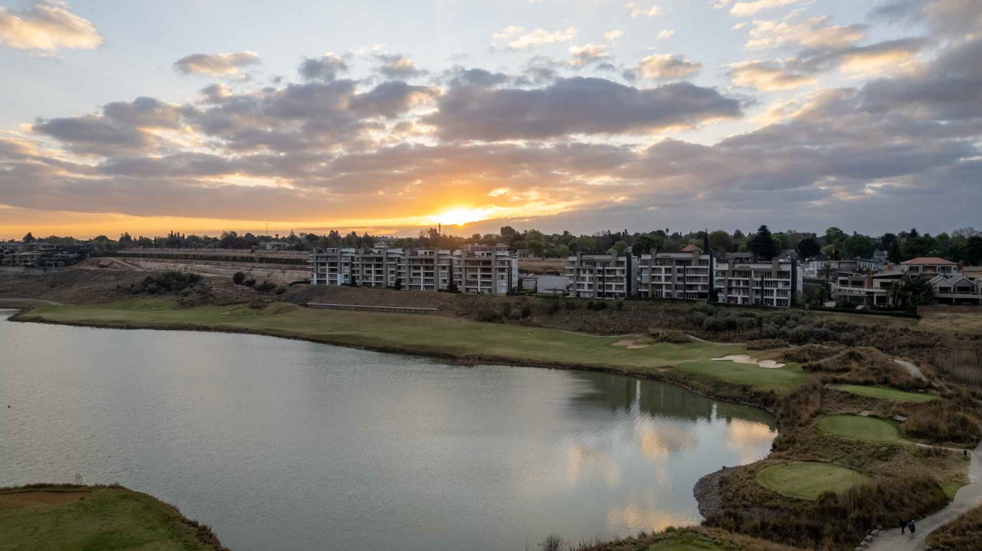 4 Bedroom Apartment / flat for sale in Ebotse Golf Estate - P24-109738394