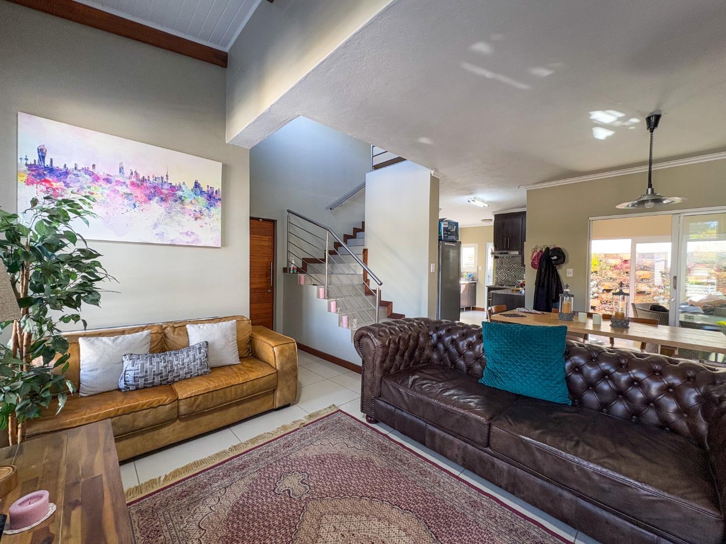 3 Bedroom Townhouse for sale in Baileys Muckleneuk - 700 Justice ...