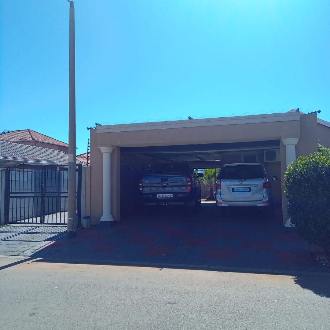 3 Bedroom House for sale in Leopard's Rest Security Estate - 4878 ...