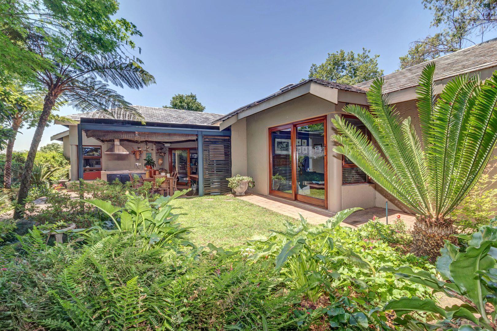 4 Bedroom House for sale in Dainfern Golf Estate - P24-115409528