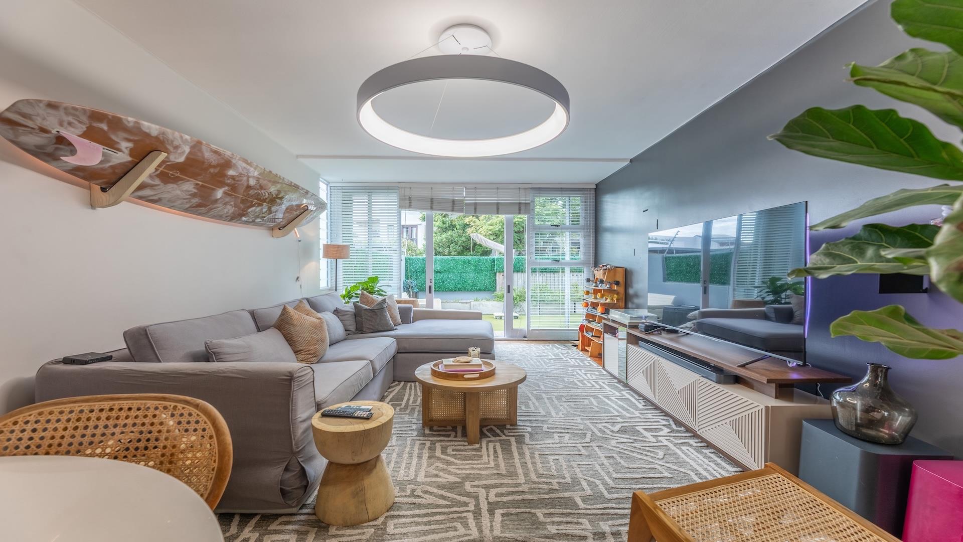 2 Bedroom Apartment / flat for sale in Three Anchor Bay - P24-116114901