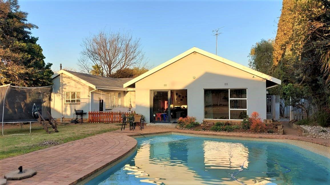 3 Bedroom House for sale in Rynfield - P24-116116411