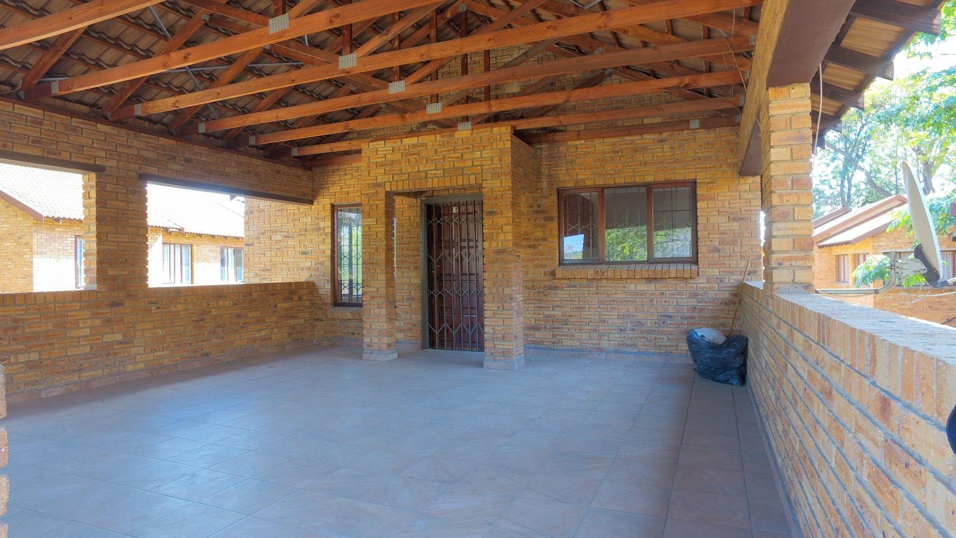 3 Bedroom Apartment / flat for sale in Bo-dorp - P24-116137917