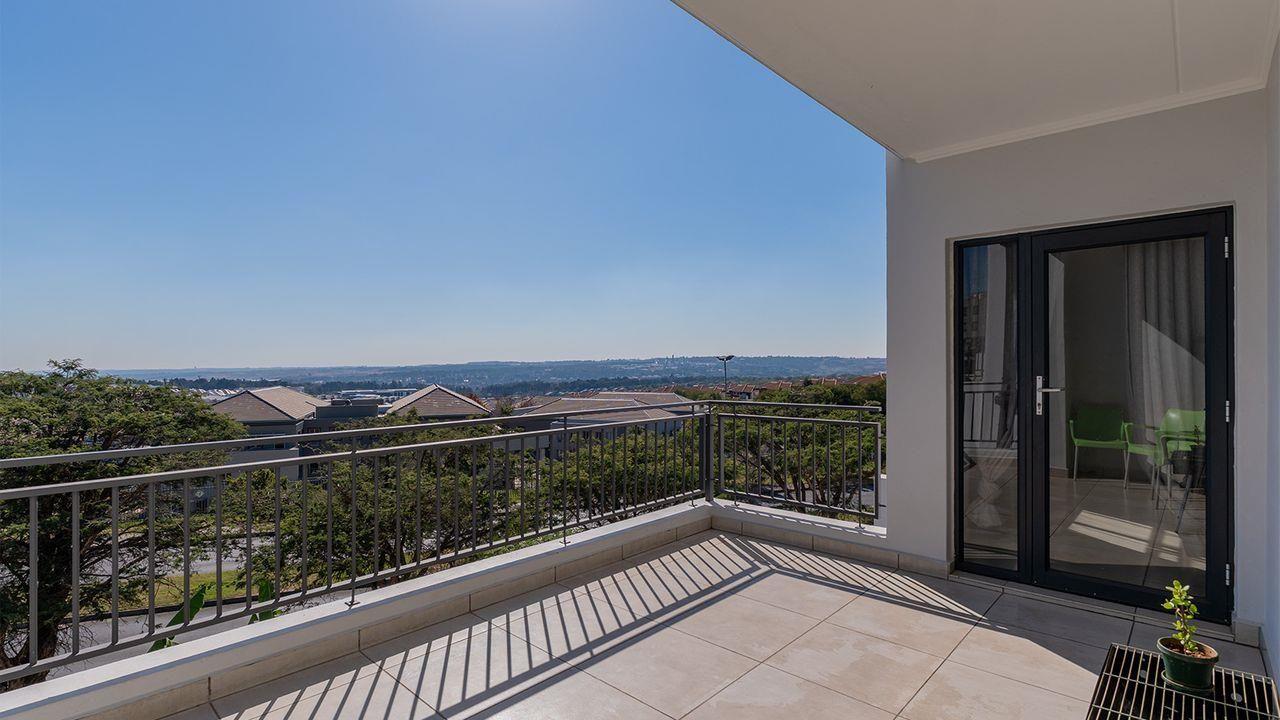 2 Bedroom Apartment / flat for sale in Greenstone Hill - P24-116058153