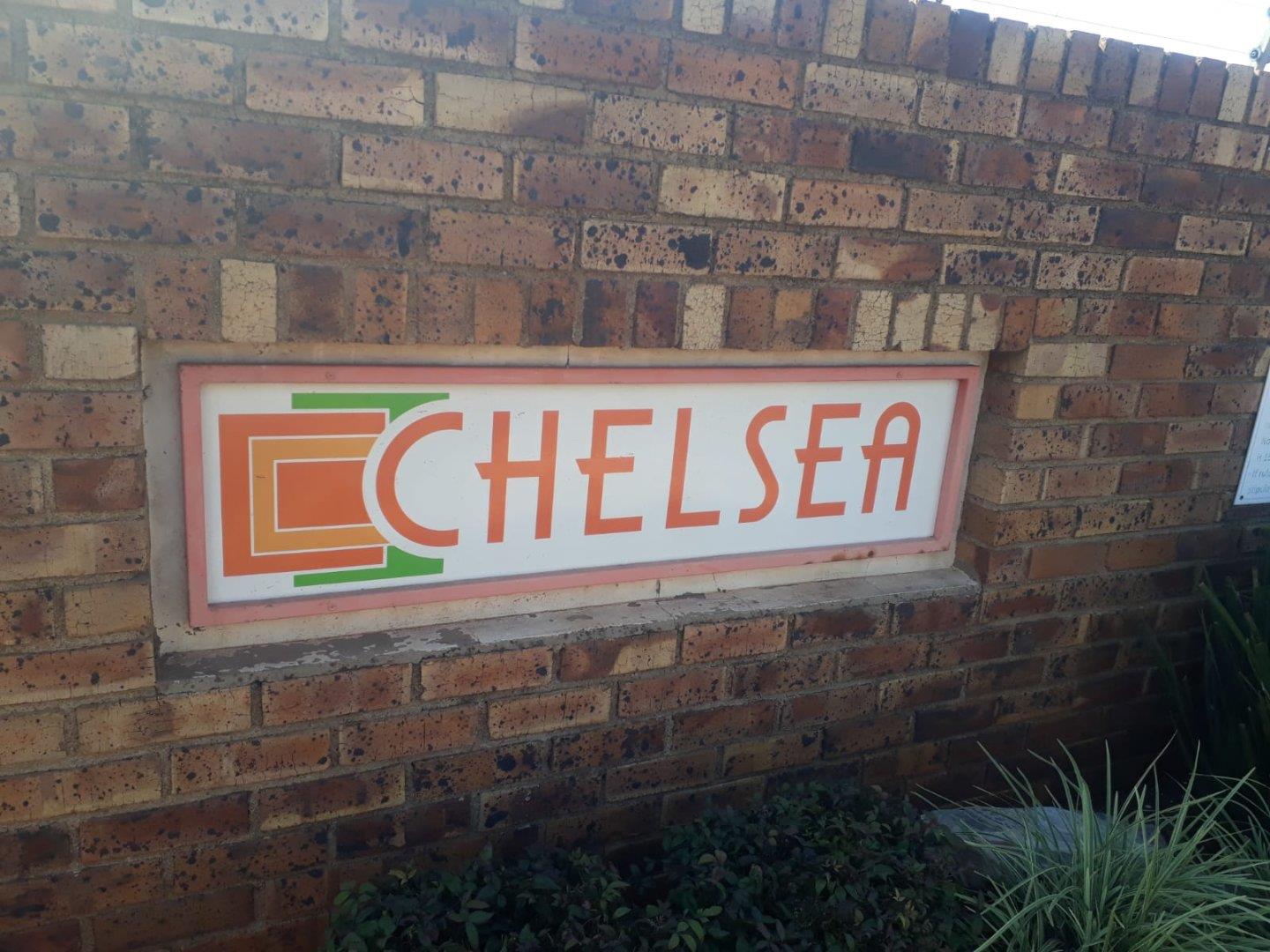 3 Bedroom Townhouse for sale in Dawn Park - P24-116151833