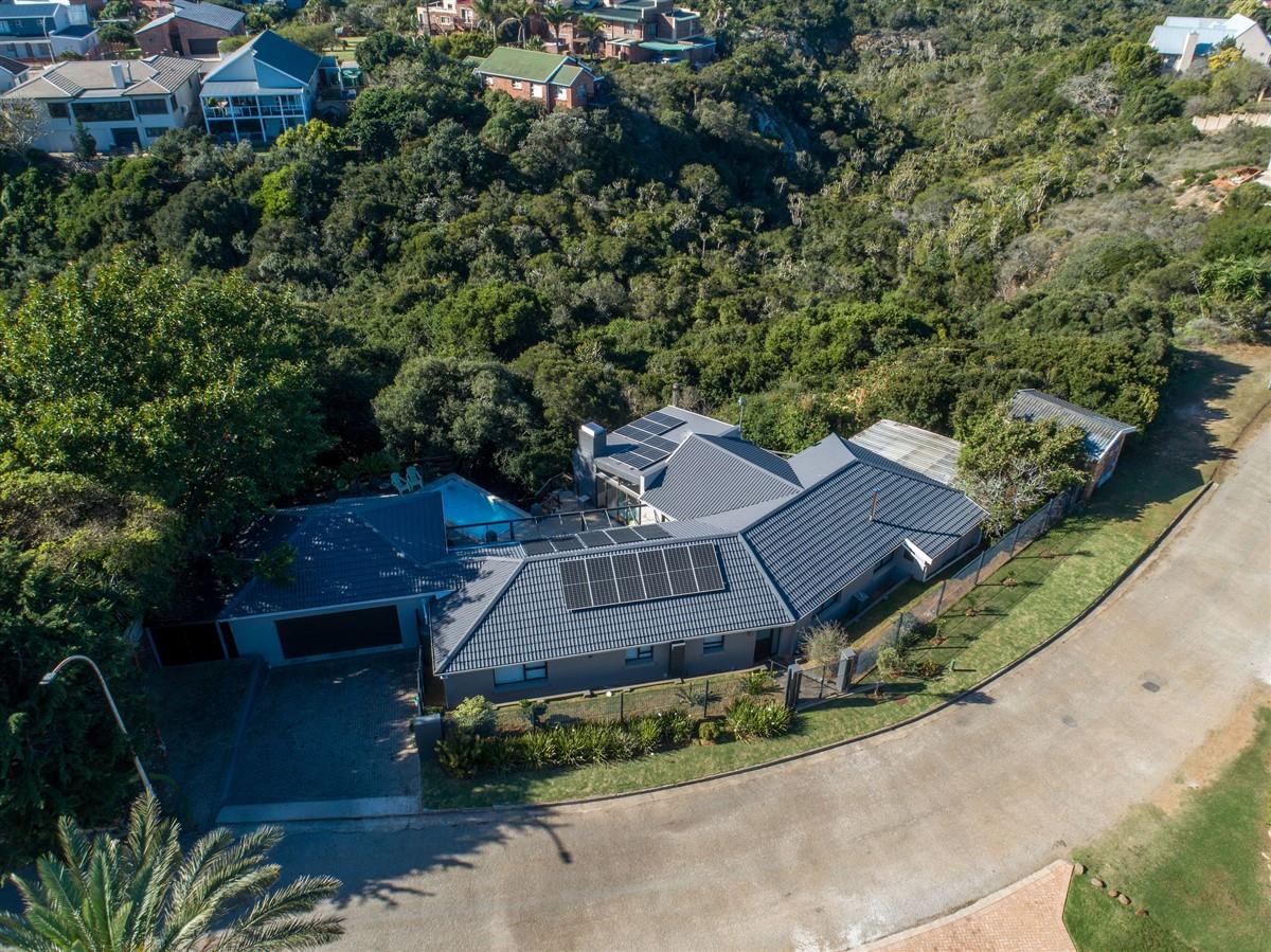 3 Bedroom House for sale in Wavecrest - P24-116155914