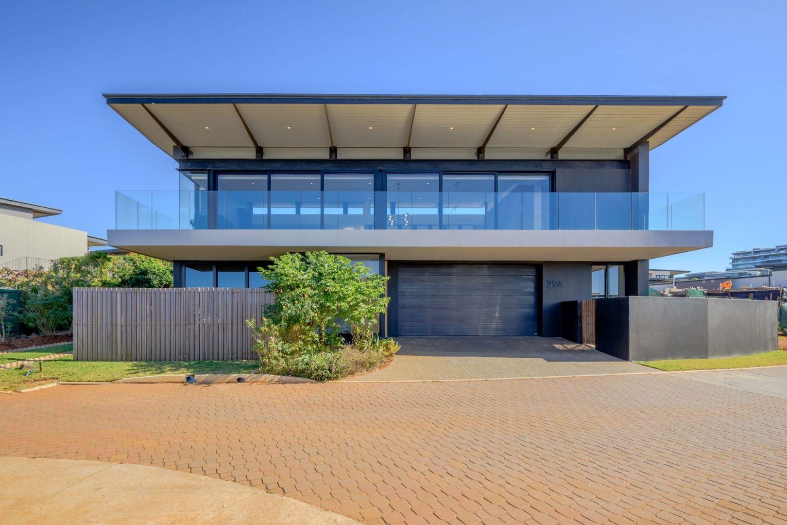 4 Bedroom House for sale in Sibaya Precinct - P24-116162229