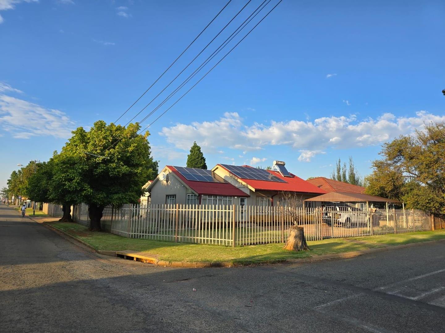 1 Bedroom House to rent in Potchefstroom Central - P24-116169239