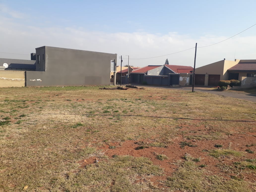 Vacant land / plot for sale in Spruit View - P24-116172496