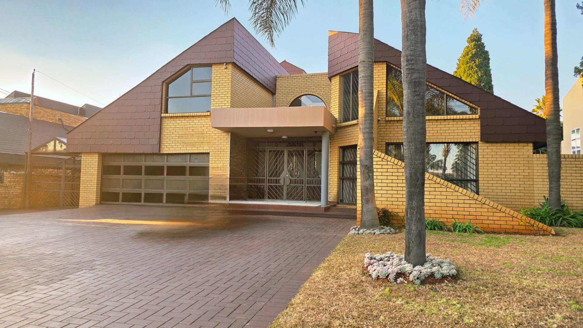 4 Bedroom House for sale in Claudius - P24-116182299