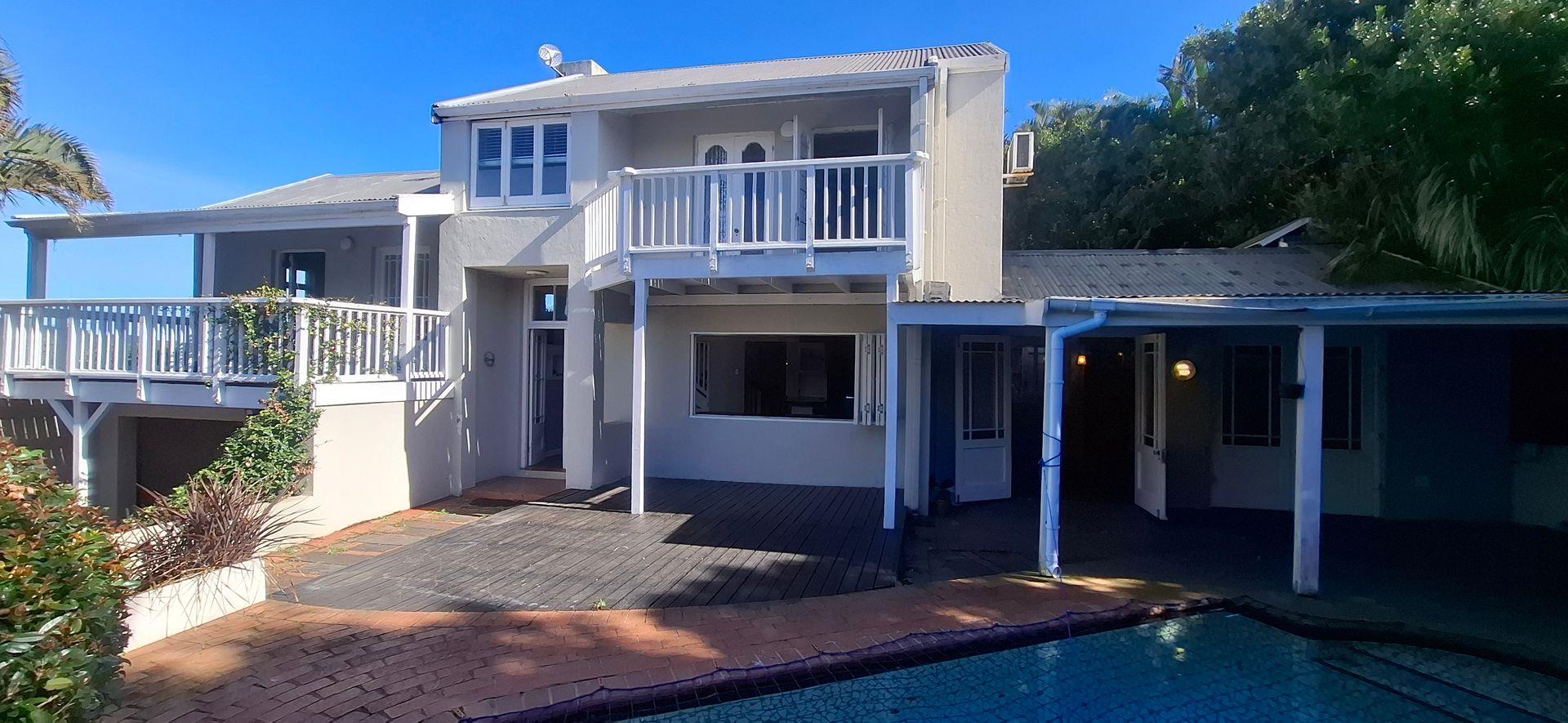 3 Bedroom House for sale in Bonza Bay - P24-116185678