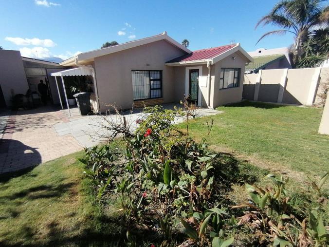 4 Bedroom House to Rent in Van Ryneveld