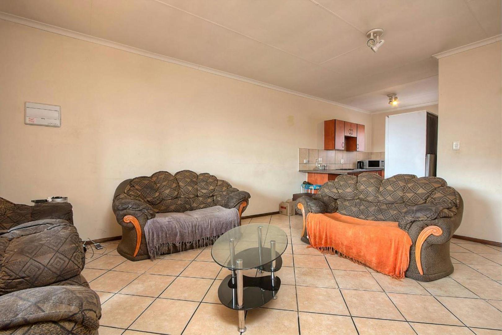 3 Bedroom Townhouse for sale in Terenure - 4 Eagle Road - P24-116200816