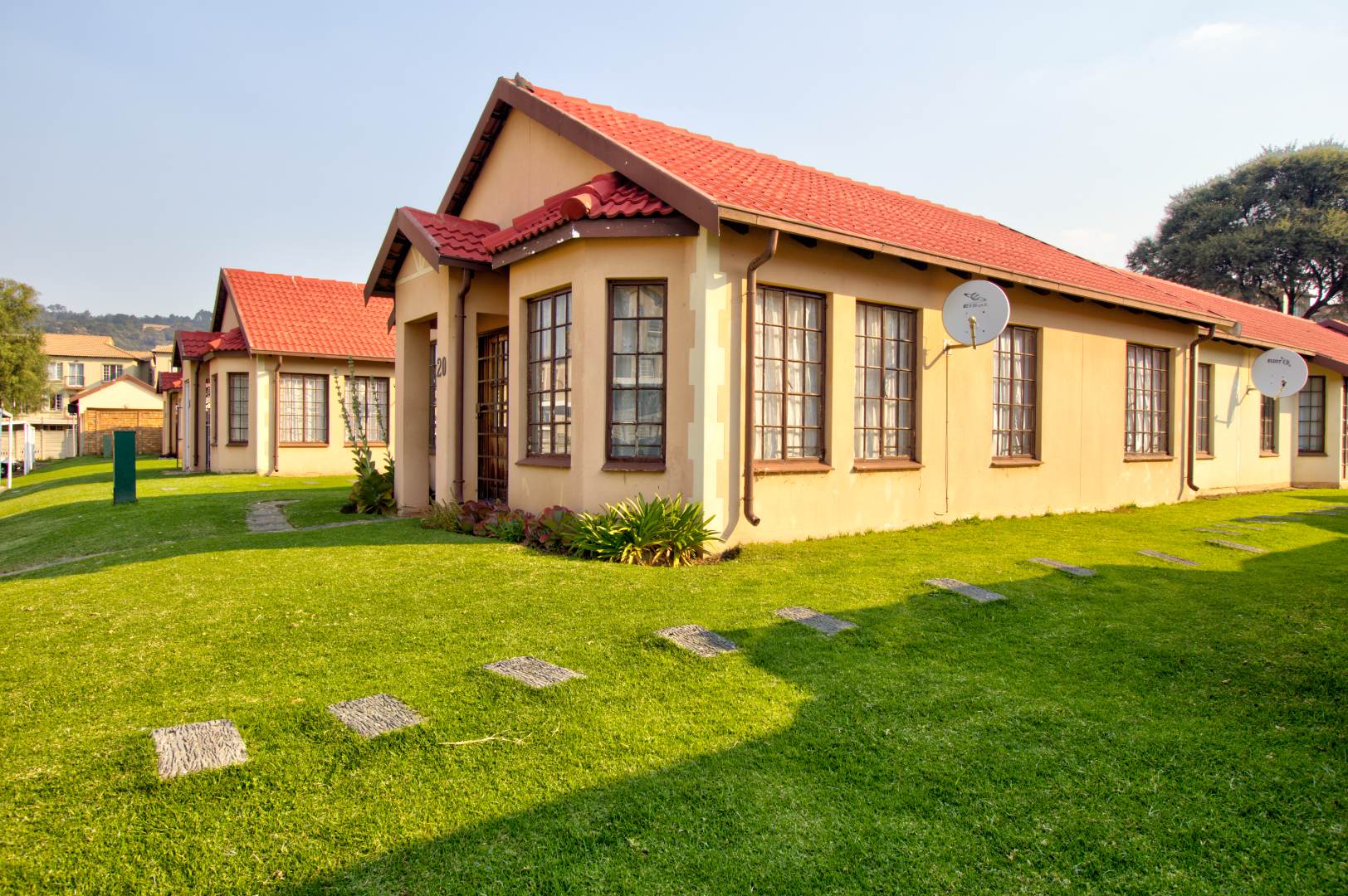 3 Bedroom Townhouse for sale in Meredale - P24-116201696