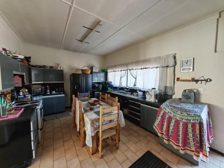 3 Bedroom House for sale in Dalview - P24-116208521
