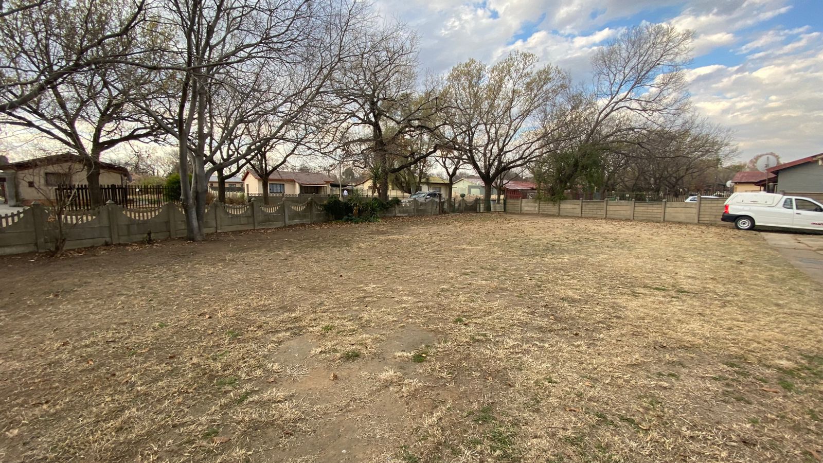 3 Bedroom House for sale in Sasolburg Ext 1 - P24-116220943