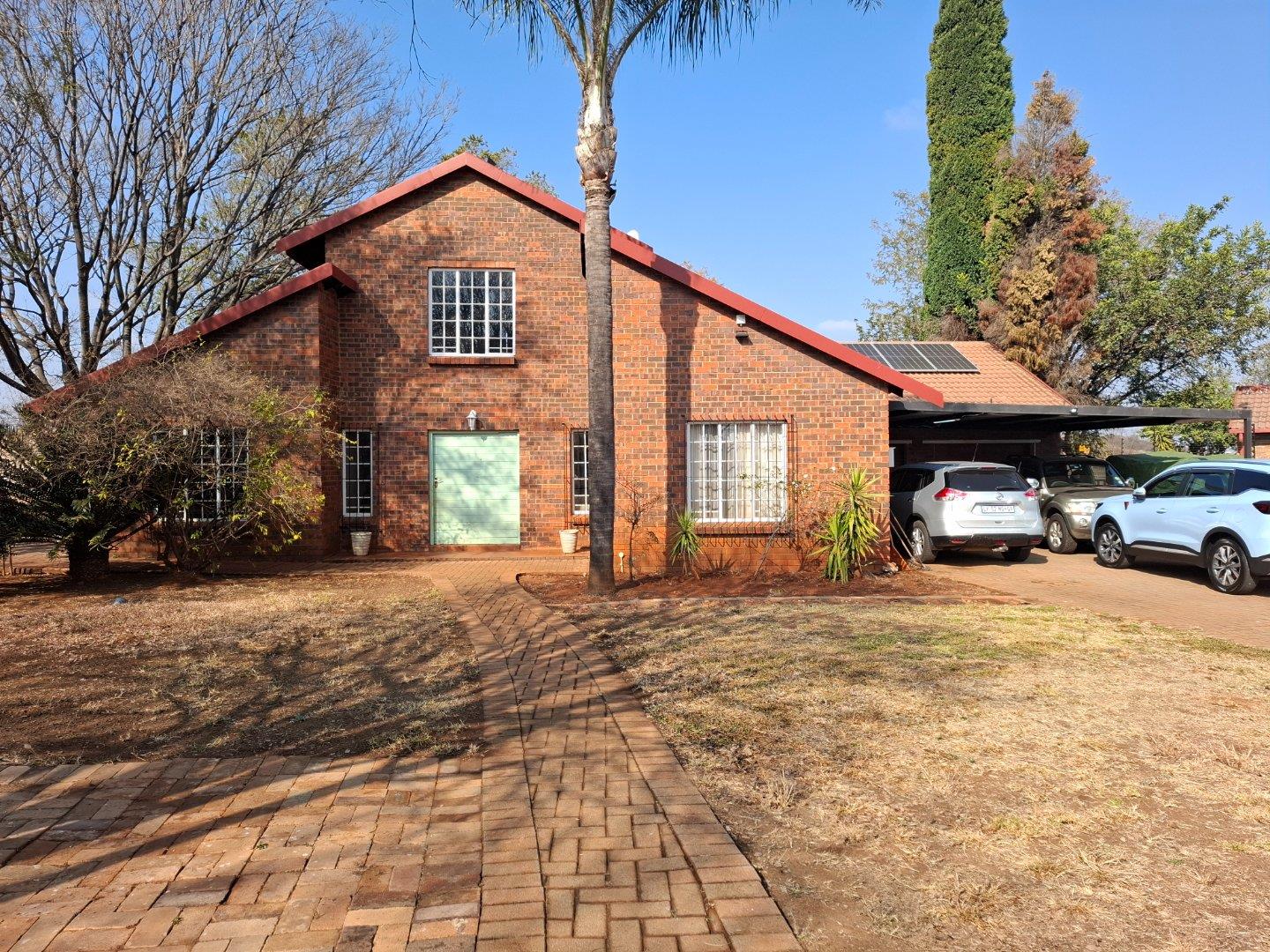 3 Bedroom House for sale in Pierre Van Ryneveld - P24-116223645