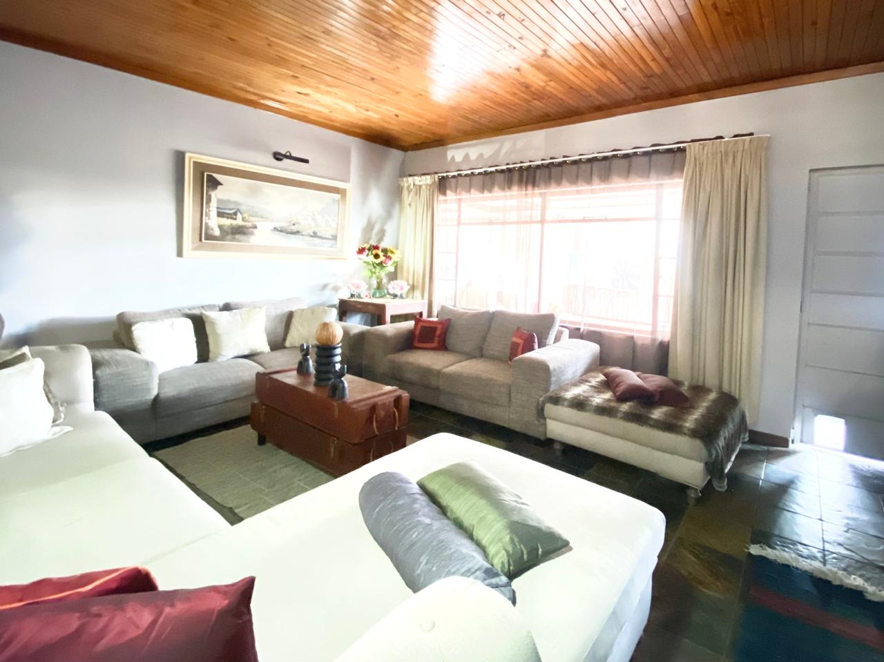 3 Bedroom House for sale in Roodewal - P24-116229523