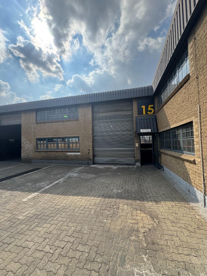 Industrial property to rent in Rustivia - 6 Rover Road - P24-116235421