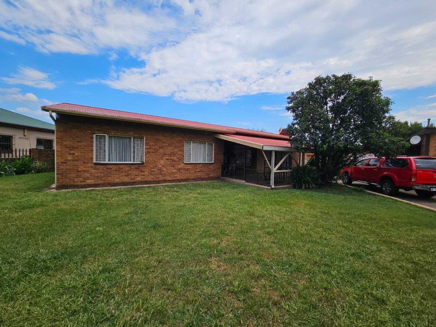 3 Bedroom House for sale in Nigel Ext 2 - P24-116251022