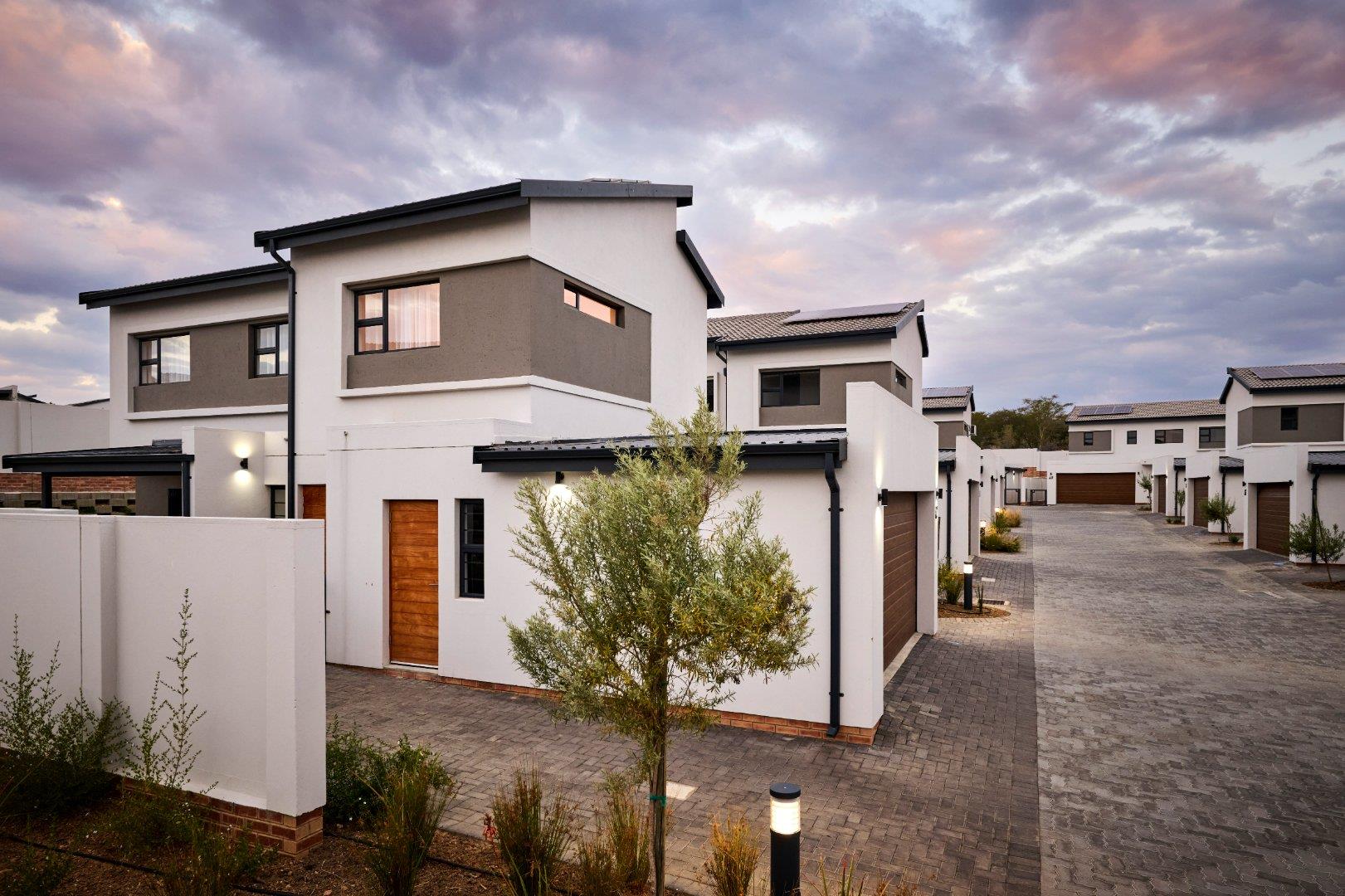3 Bedroom Townhouse for sale in Roodepoort West - Jackal Creek Golf ...