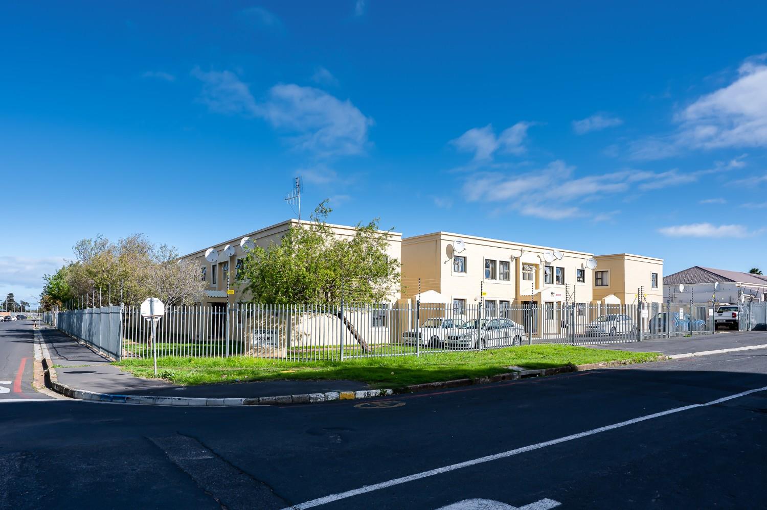 1 Bedroom Apartment / flat for sale in Audas Estate - P24-116257496