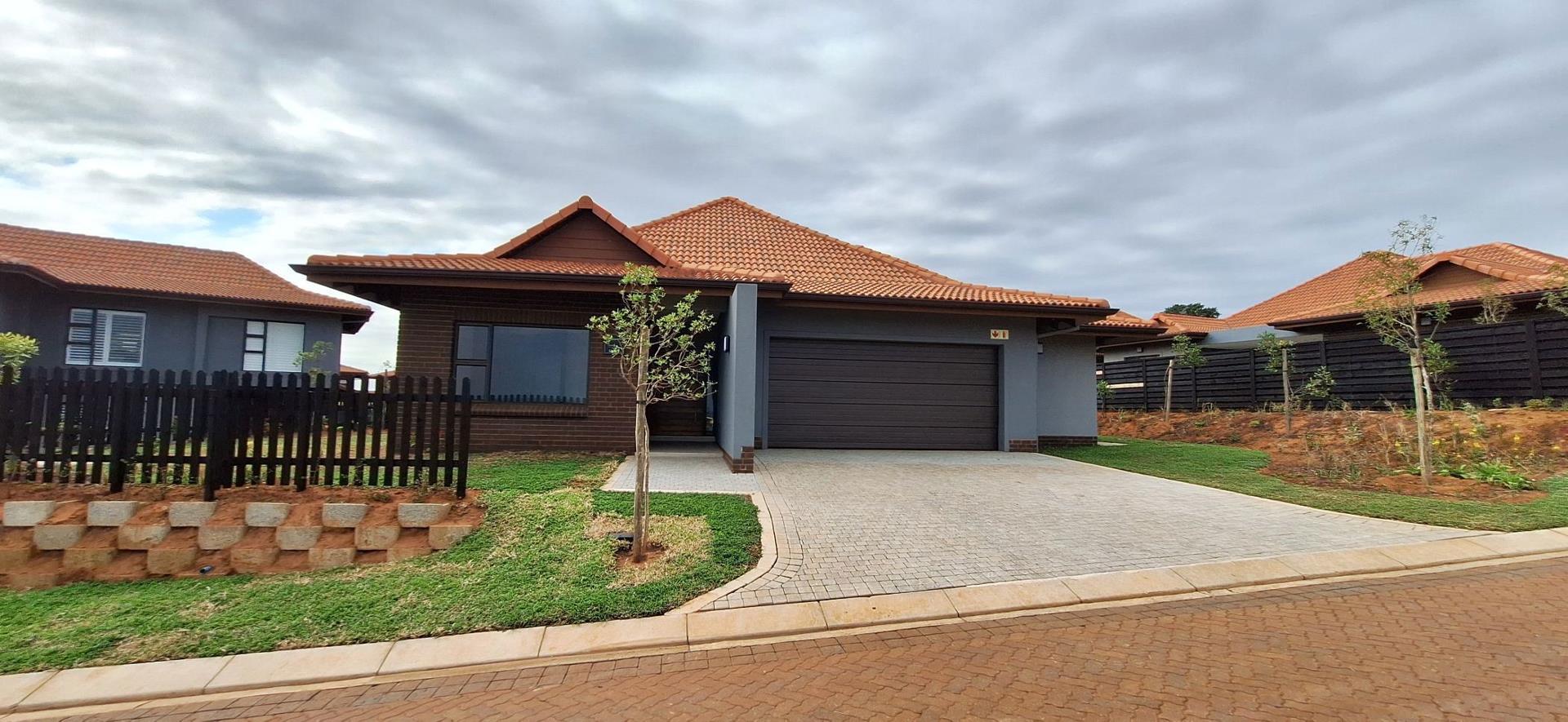 3 Bedroom Apartment / flat for sale in Izinga Ridge - P24-116261726