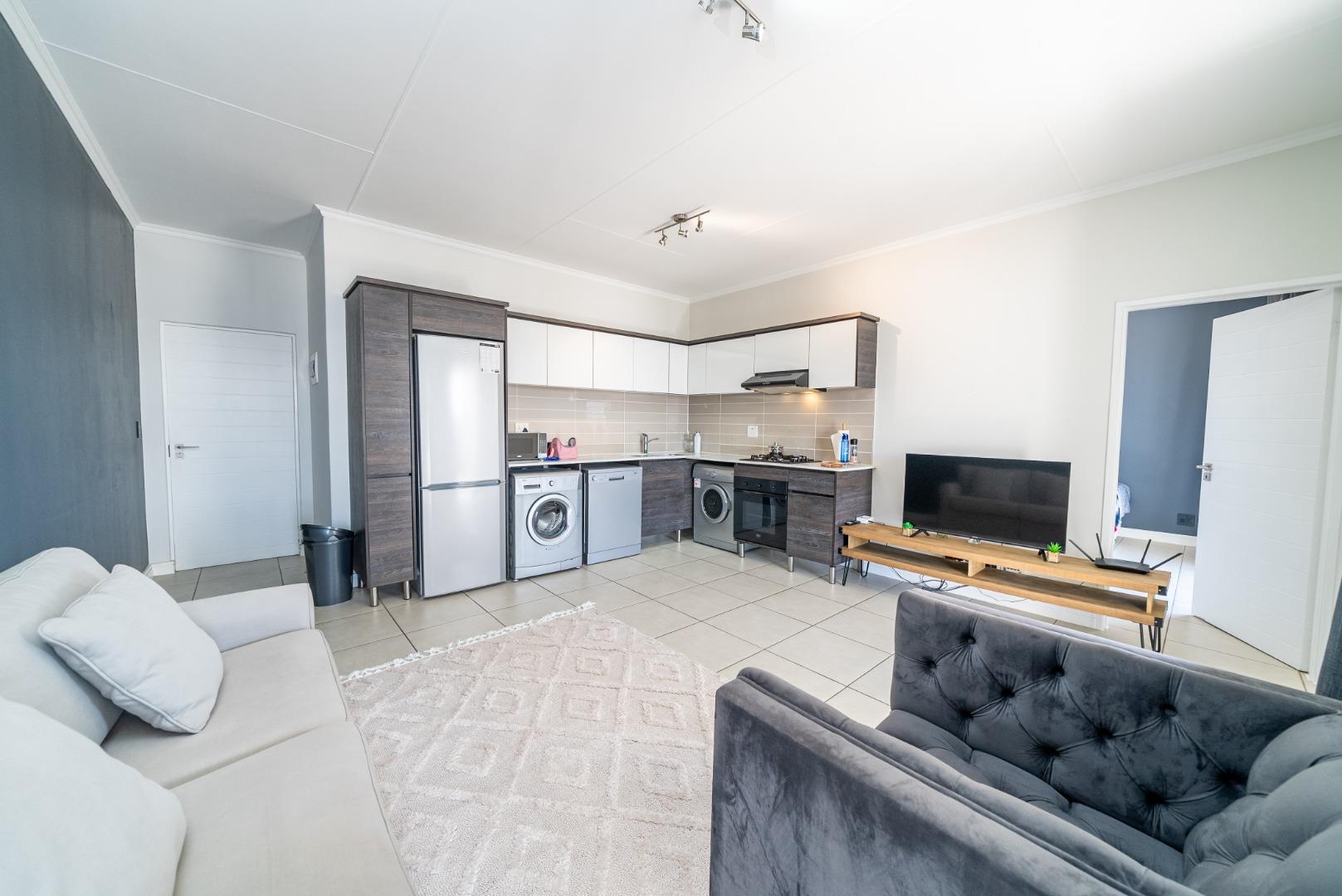 1 Bedroom Apartment / flat for sale in Greenstone Hill - P24-116266395