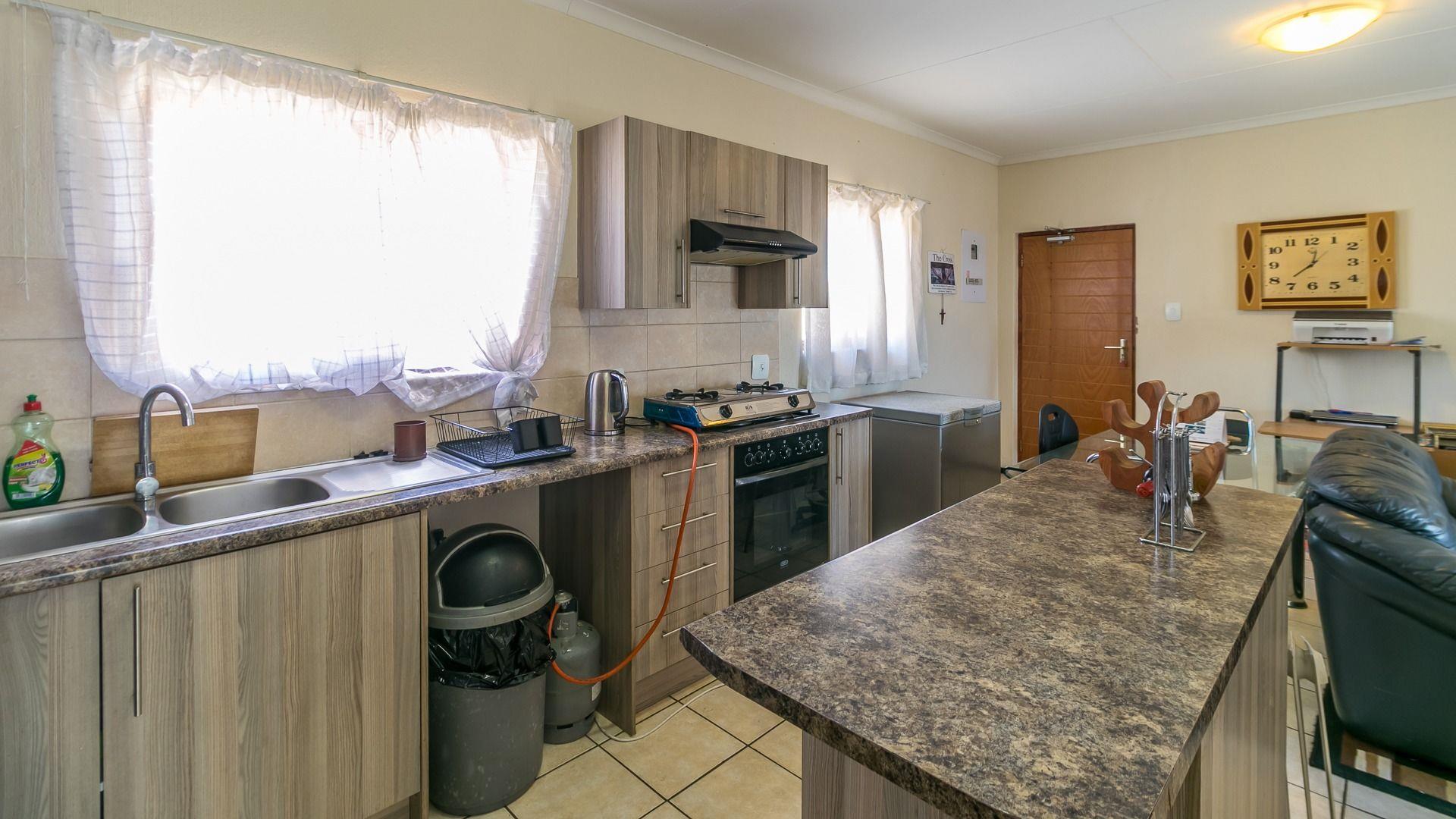 2 Bedroom Apartment / flat for sale in Randpark Ridge - P24-116268638