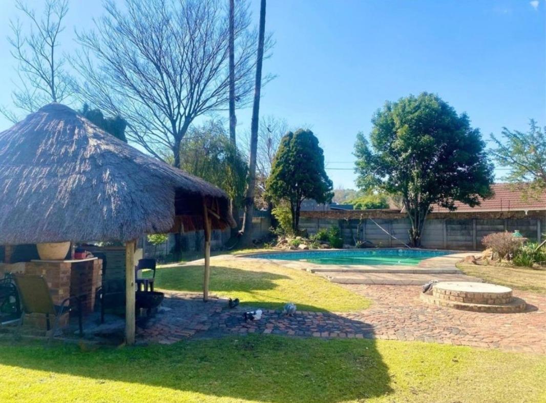 3 Bedroom House for sale in Morehill - P24-116272432