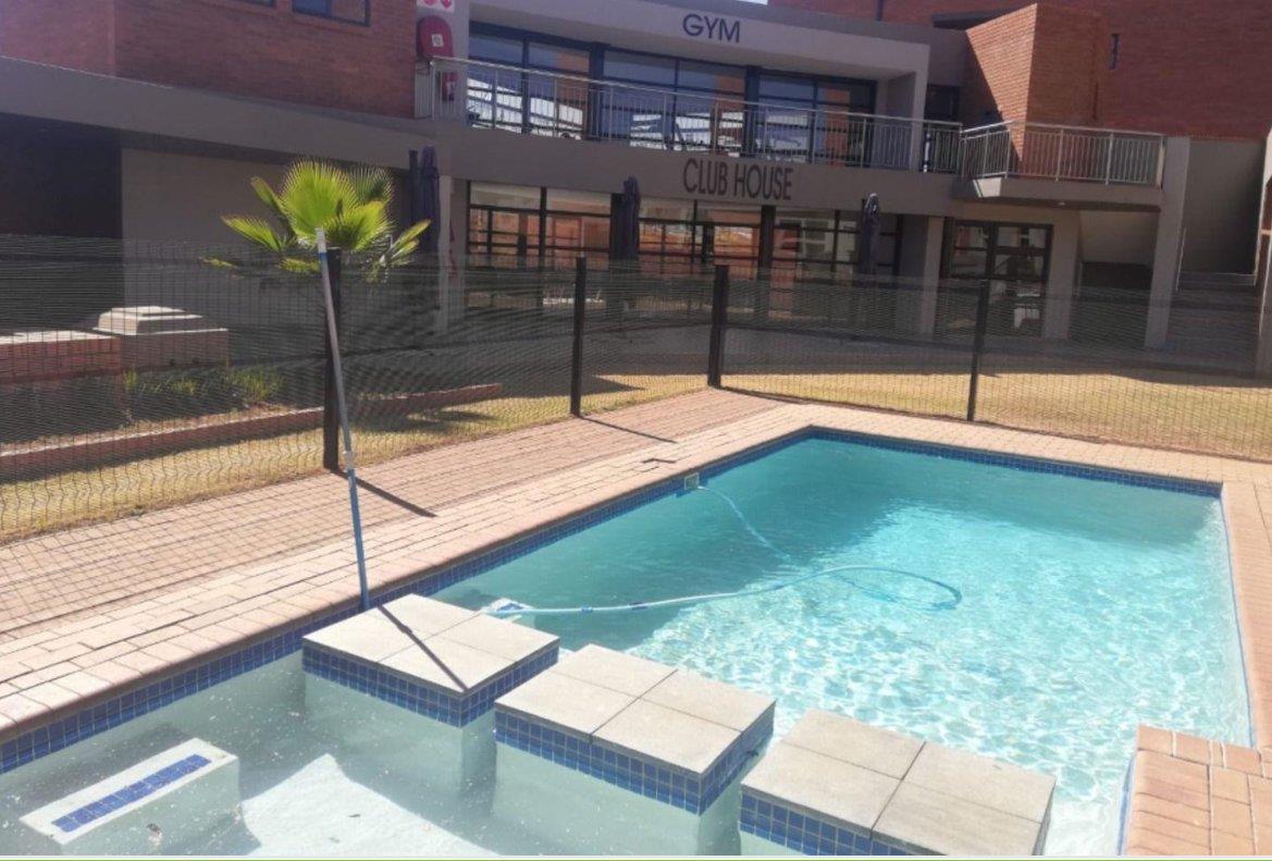 3 Bedroom Apartment / flat to rent in Bartlett - Unit 99 Royce Heights ...
