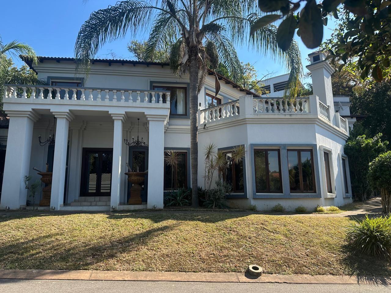 4 Bedroom House for sale in Matumi Golf Estate - P24-116283068