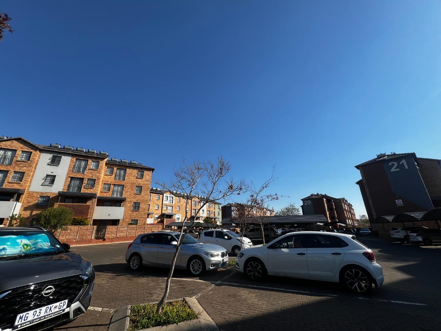 2 Bedroom Apartment / flat for sale in Montana Tuine - P24-116284916