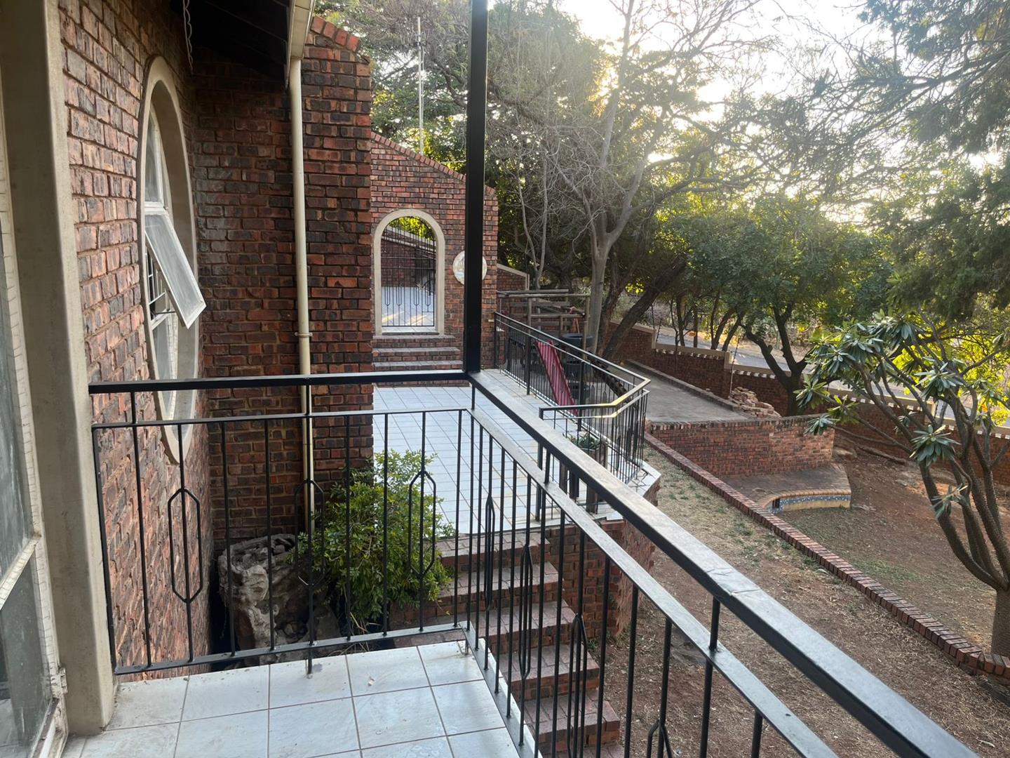 4 Bedroom House to rent in Florauna - P24-116286341