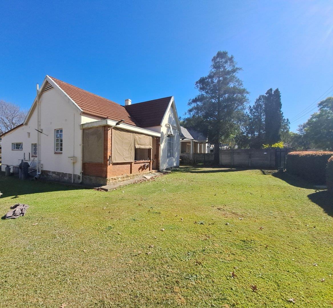 3 Bedroom House for sale in Vryheid - P24-116289156