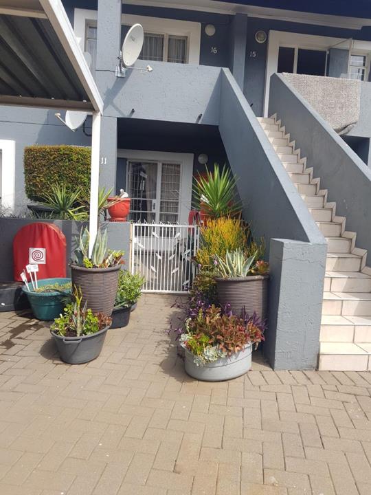 2 Bedroom Apartment / flat for sale in Randburg Central - P24-116290525