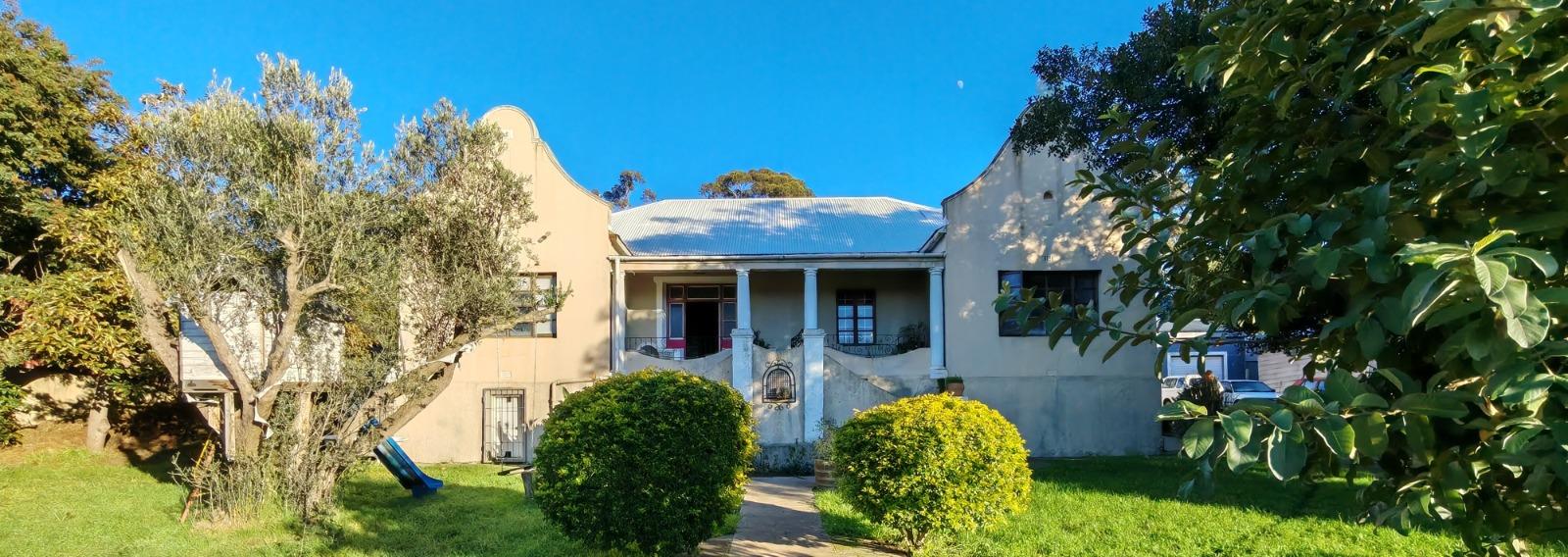 7 Bedroom House for sale in Bot River Avenues - P24-116291711