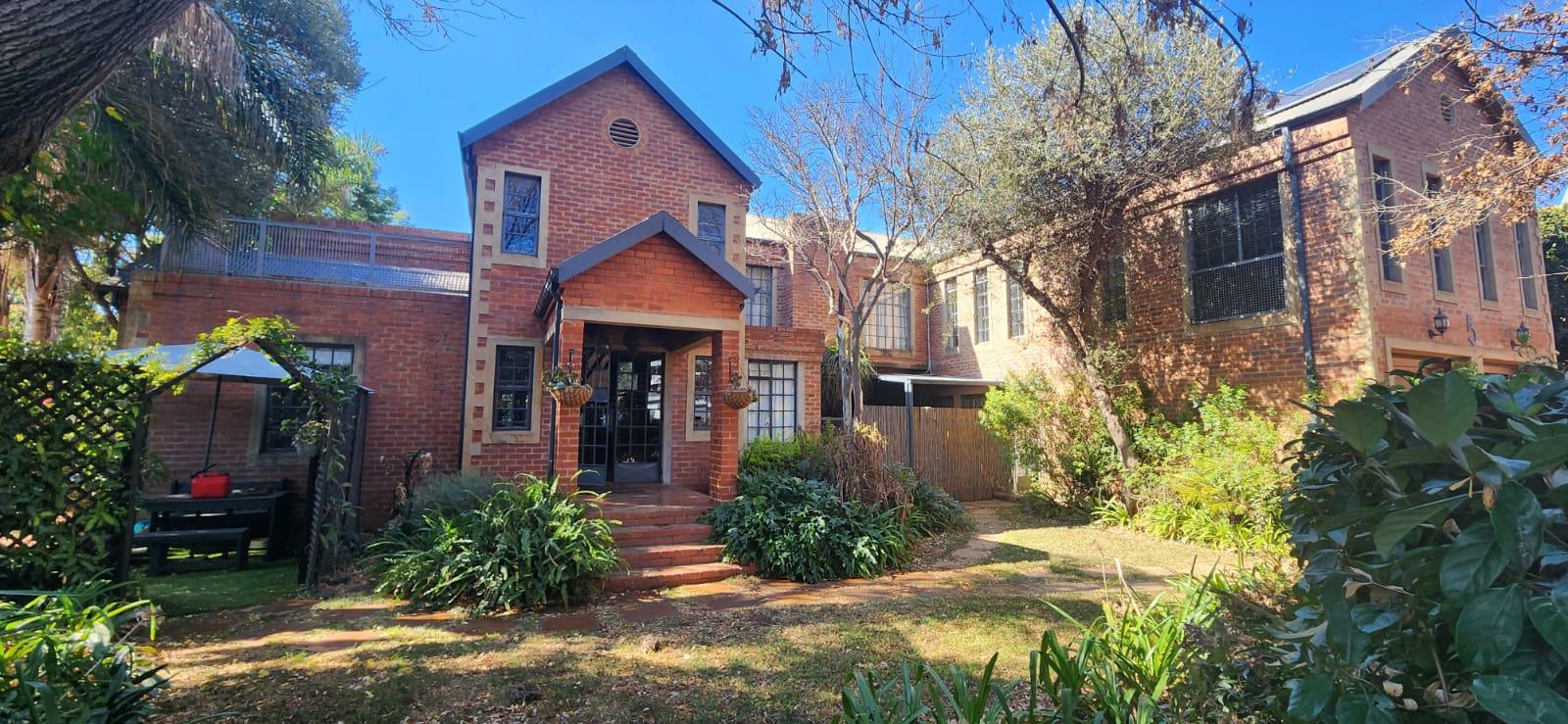 5 Bedroom House to rent in Centurion Golf Estate - P24-116311453