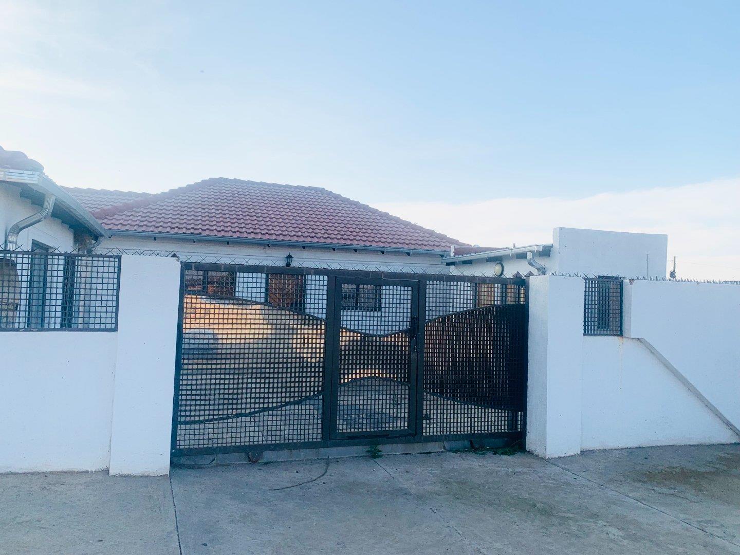 2 Bedroom House to rent in Turflaagte - P24-116288207