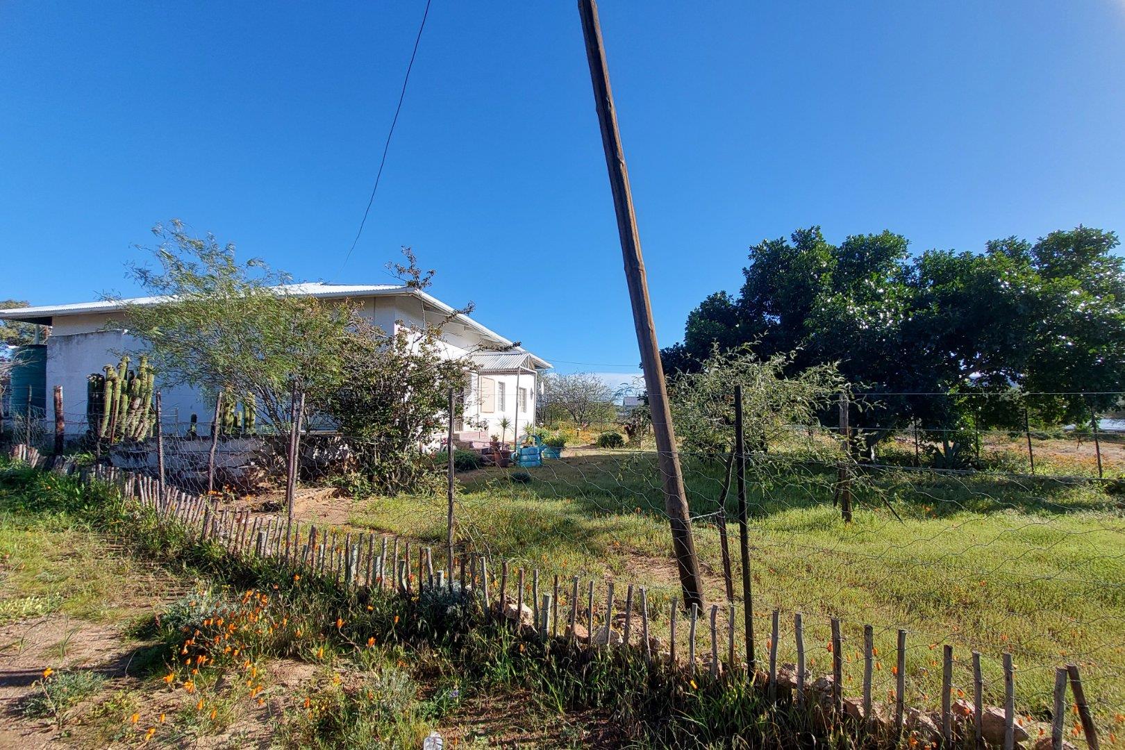 3 Bedroom House for sale in Garies - P24-116316134