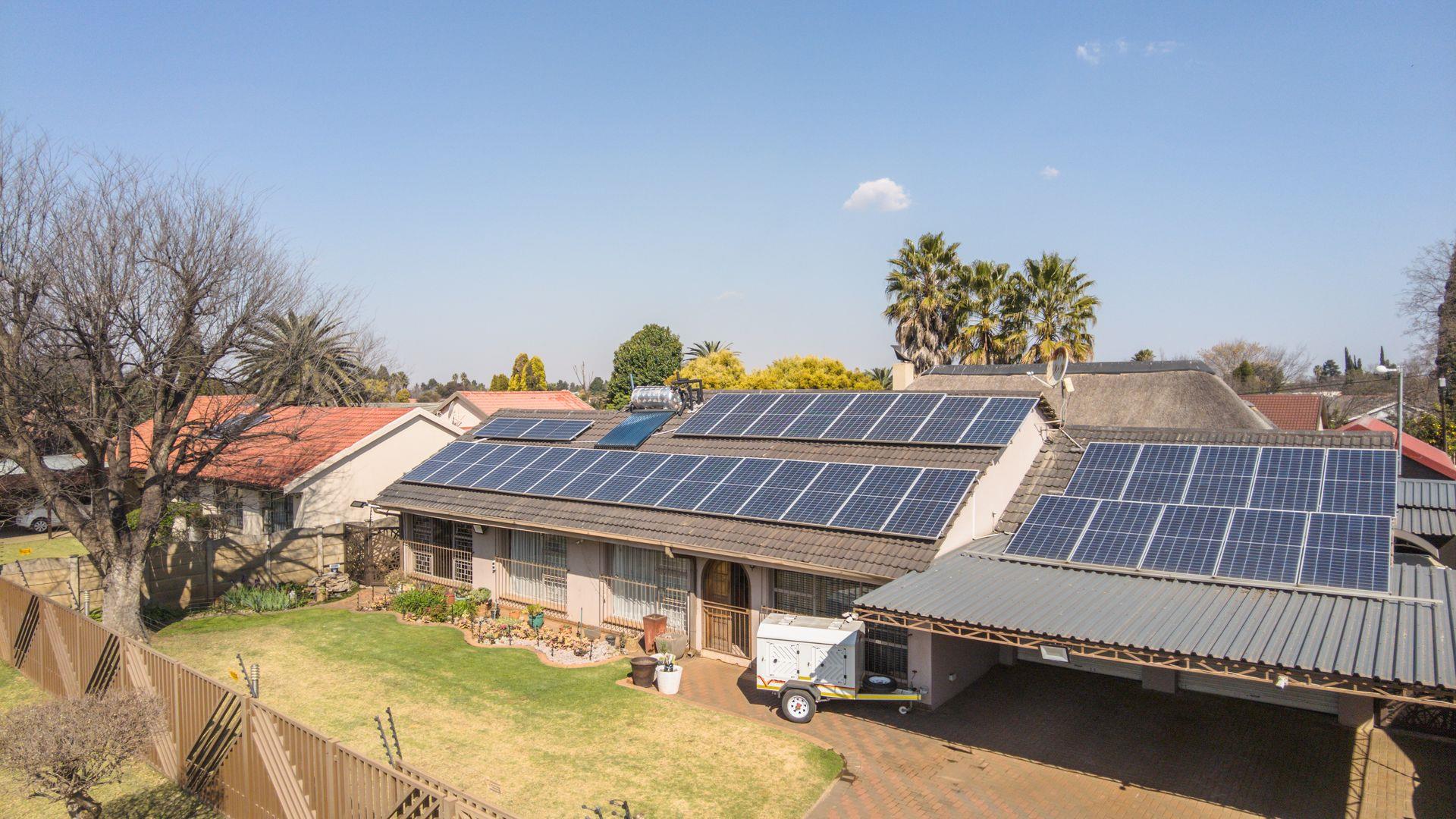 4 Bedroom House for sale in Arcon Park - P24-116244632