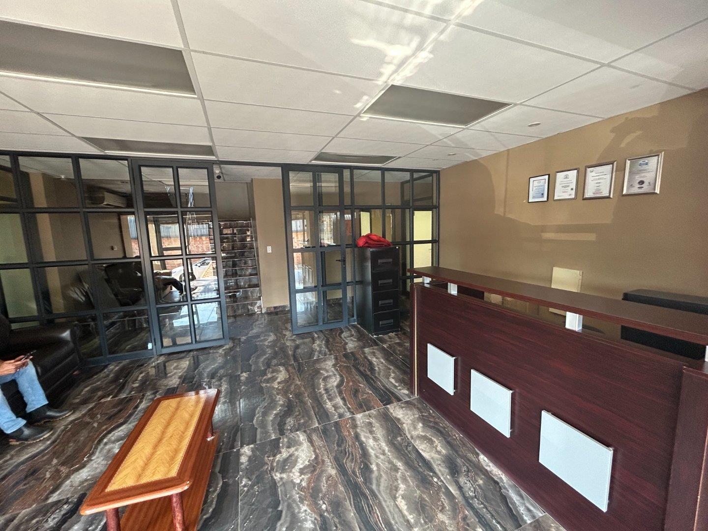 Industrial property to rent in Campsdrift - P24-116321215