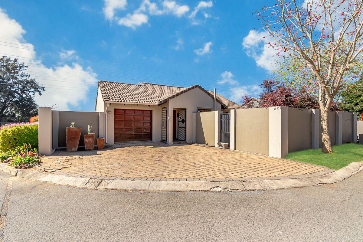 2 Bedroom Townhouse for sale in North Riding - 28 Mio Bella, 2530 Mio ...