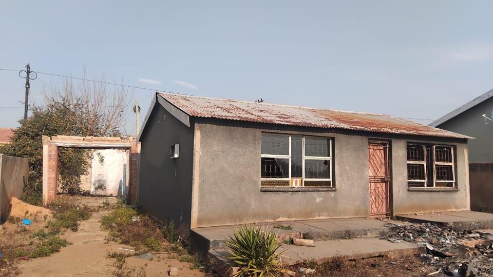 2 Bedroom House for sale in Ga-rankuwa Unit 16 - P24-116328247